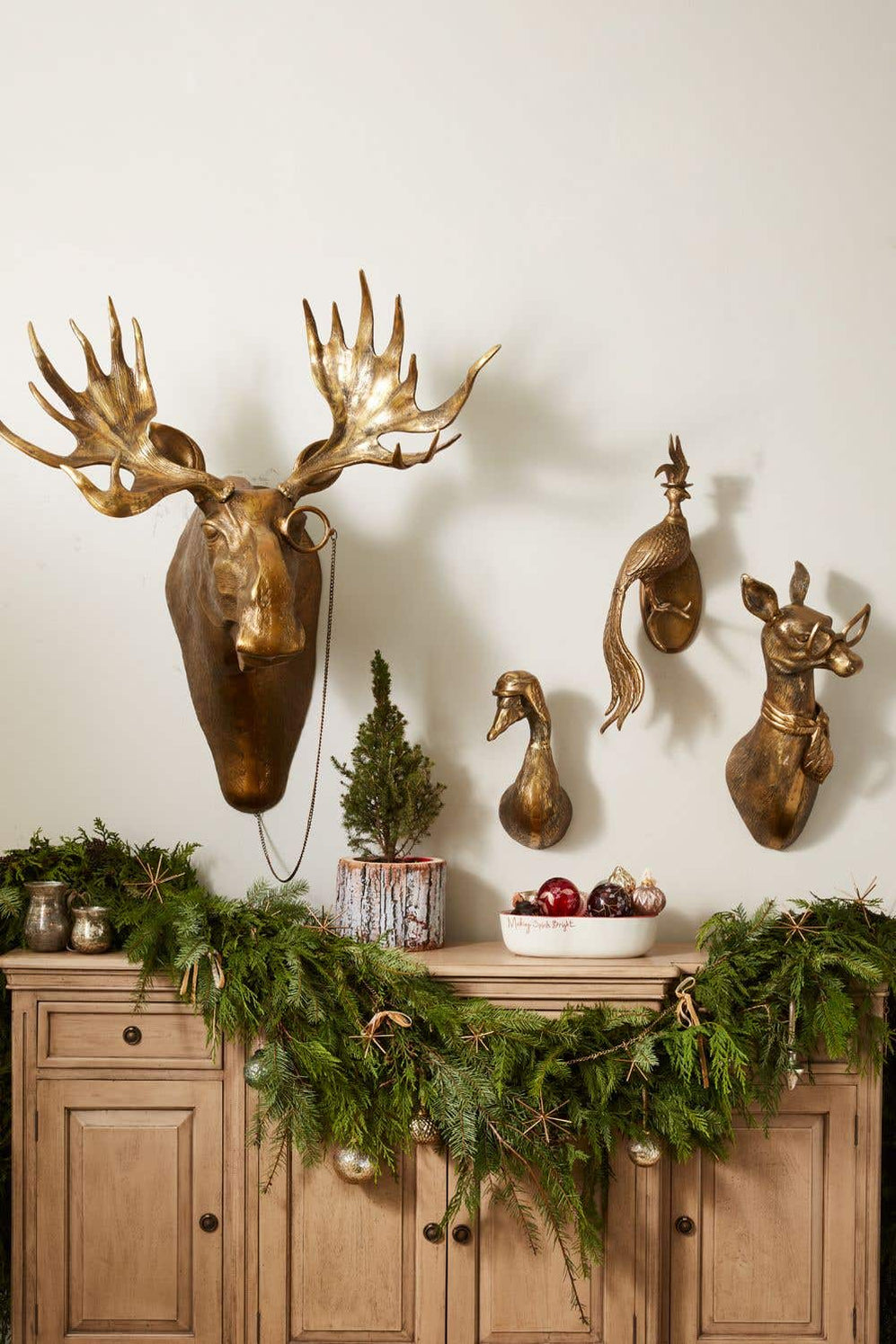 E + E Wall Mount | Eloise the Fox in Antique Gold | Chapin Furniture